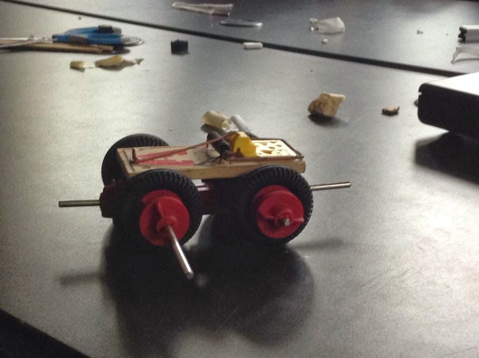 Max's Engineering: Mousetrap Race Car