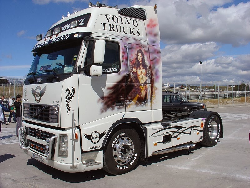 Carretas Tunadas: Volvo FH rebaixado