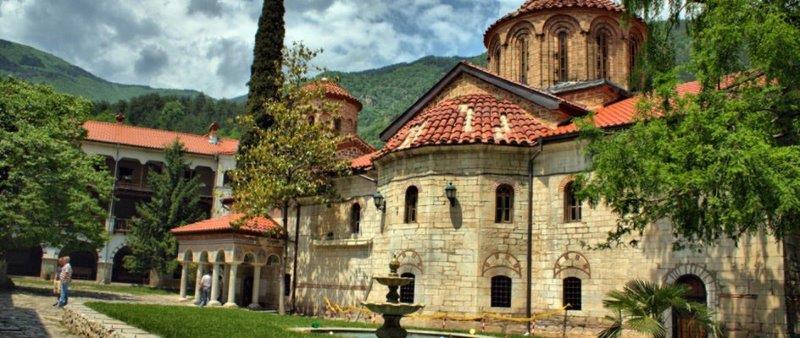 Turismo y Rutas: EL Monasterio de Bachkovo, una obra de arte de la Fe ...
