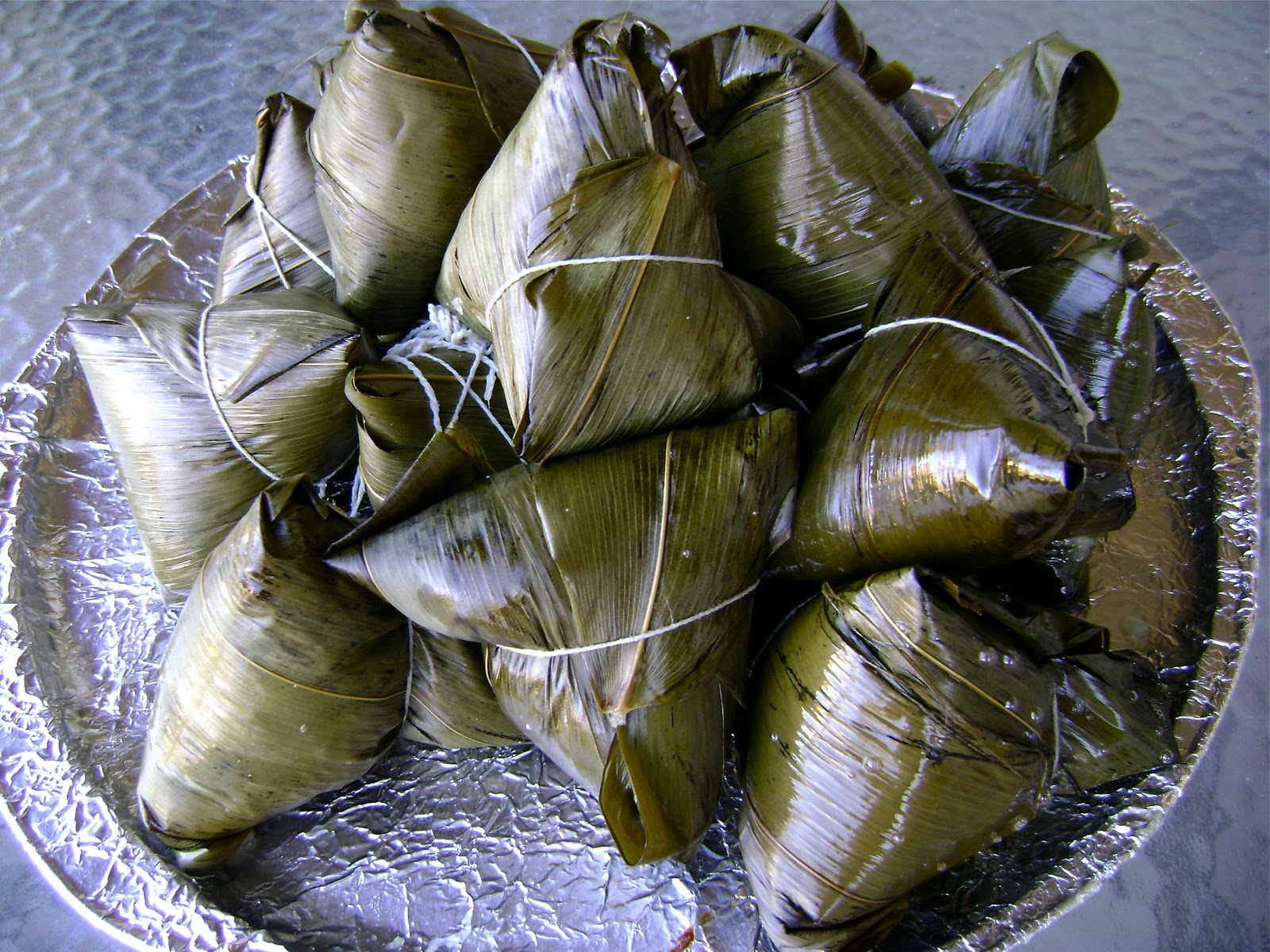 Savories and Sweets by Keyna: Glutinous Rice Dumpling ( Ham Yoke Chung)