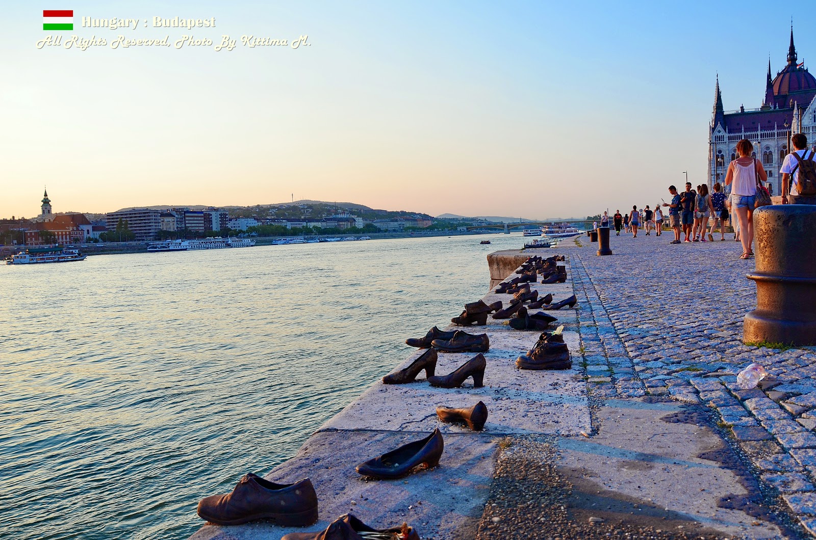 The Danube Promenade (Shoes on the Danube) ~ บันทึกเดินทาง Budapest ...