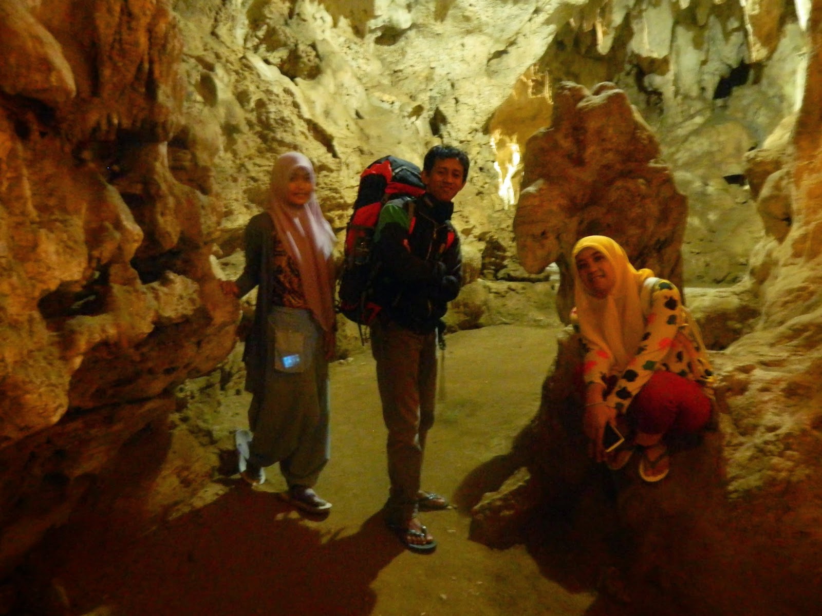 KEUNIKAN GOA-GOA DI SEKITAR MUSEUM KARS INDONESIA