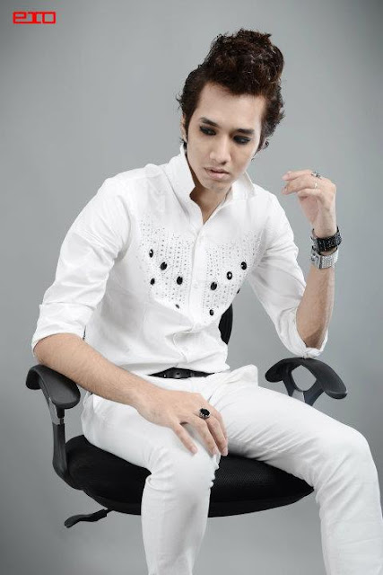 M y a n m a r H u n k s: Zin Min Aung @ Notorious In White