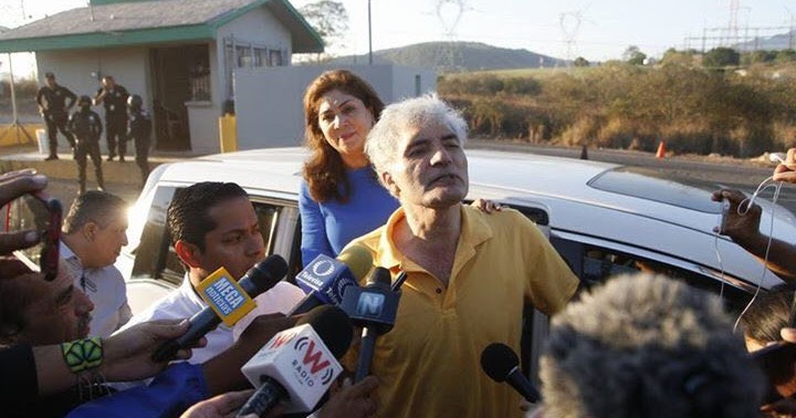 Dr. José Manuel Mireles Released From Prison This Morning ~ Borderland Beat