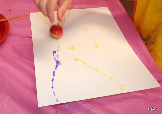 Tippytoe Crafts: Spinning Top Art