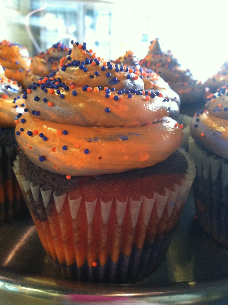 Clemson Girl: Smile and have a Clemson cupcake!
