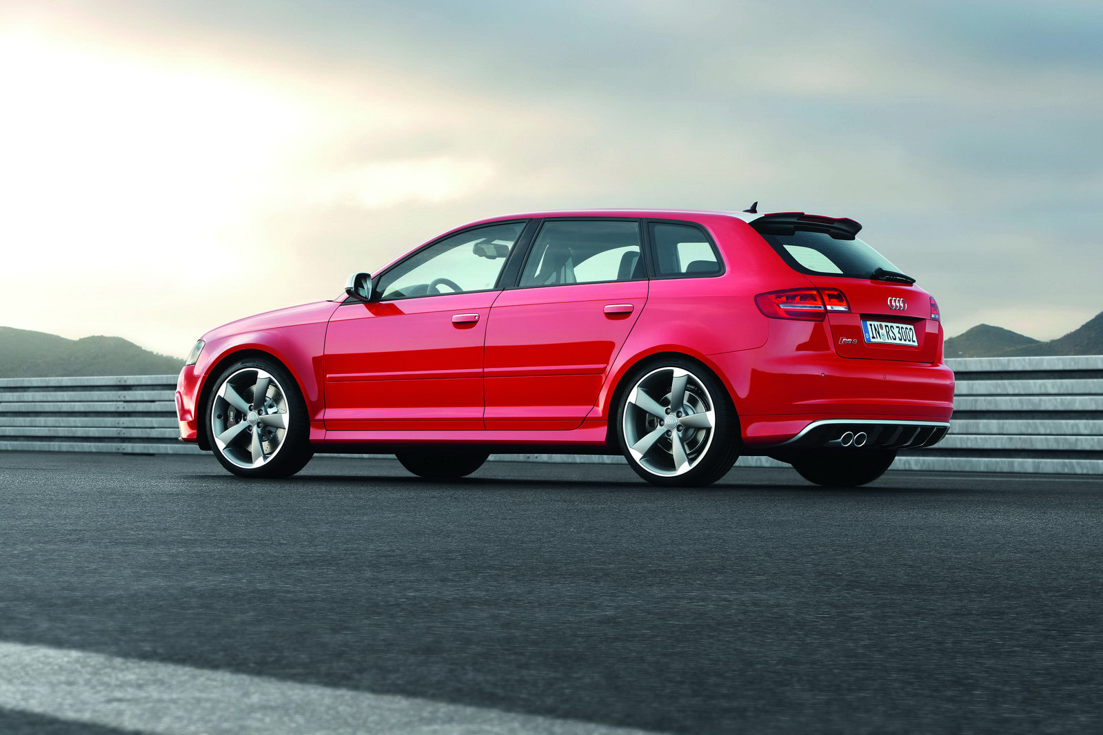 New Audi RS3 - Auto Blitz: New Audi RS3
