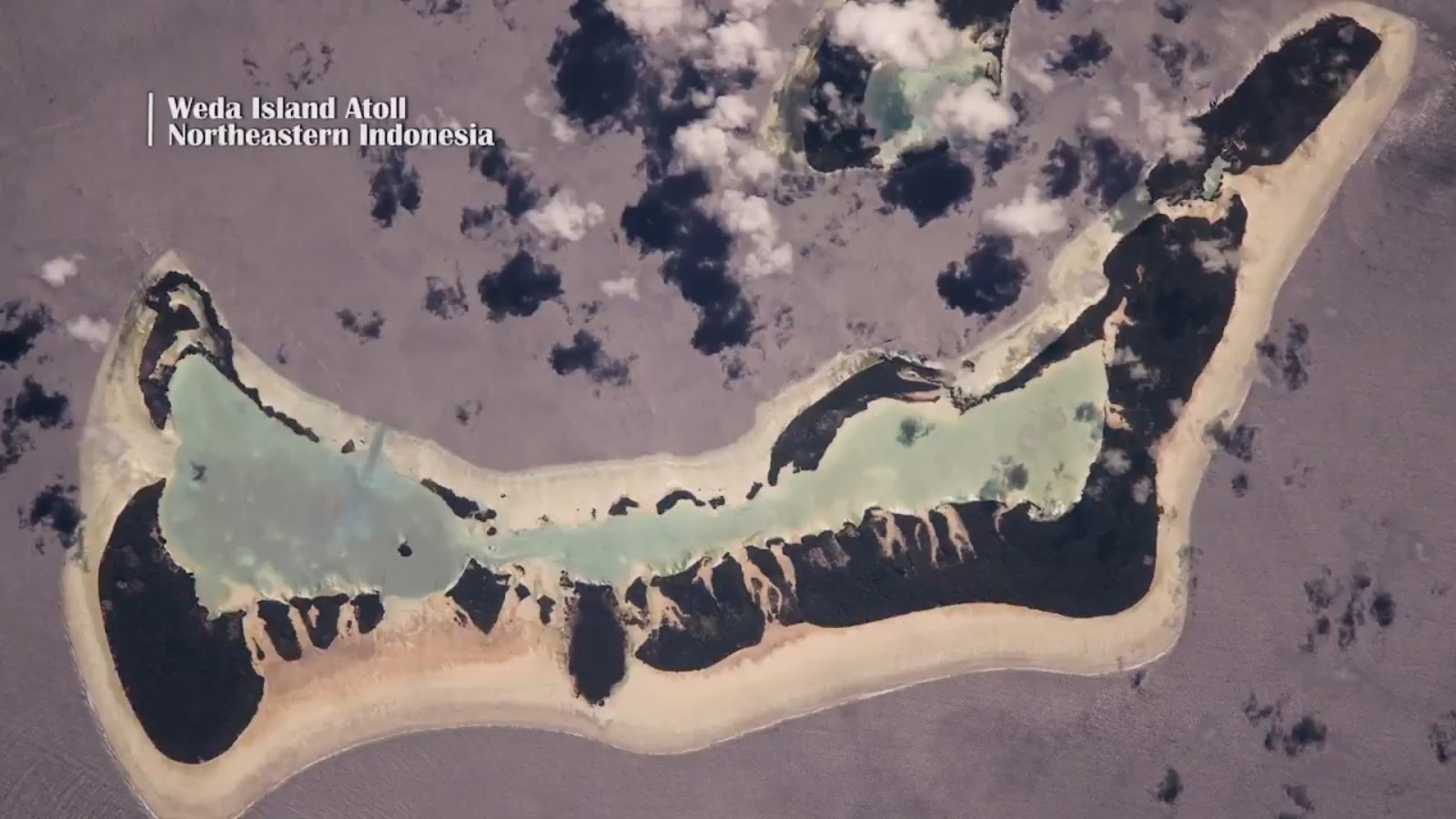 Weda Island Atoll in northeastern Indonesia | 3D Glasses Required
