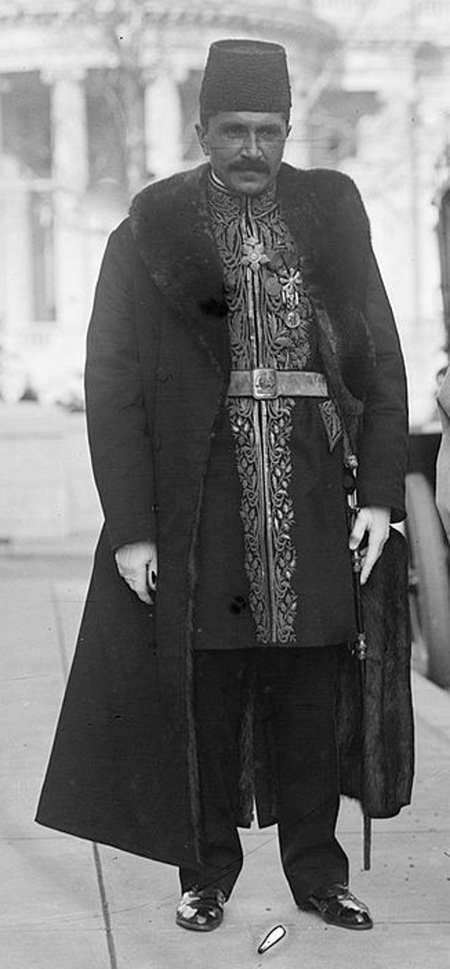 Pantorijn: Persian Diplomat Uniform