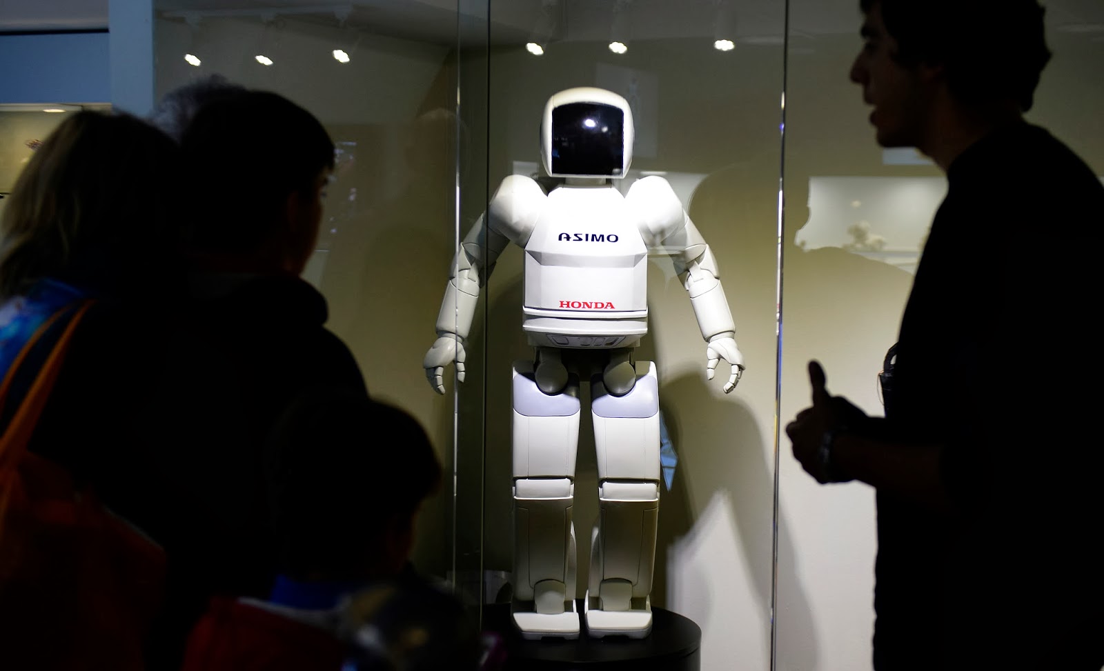 Technology: The Robot Museum in Madrid - Images Archival Store