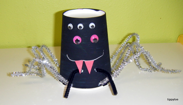 Tippytoe Crafts: Spider Cups