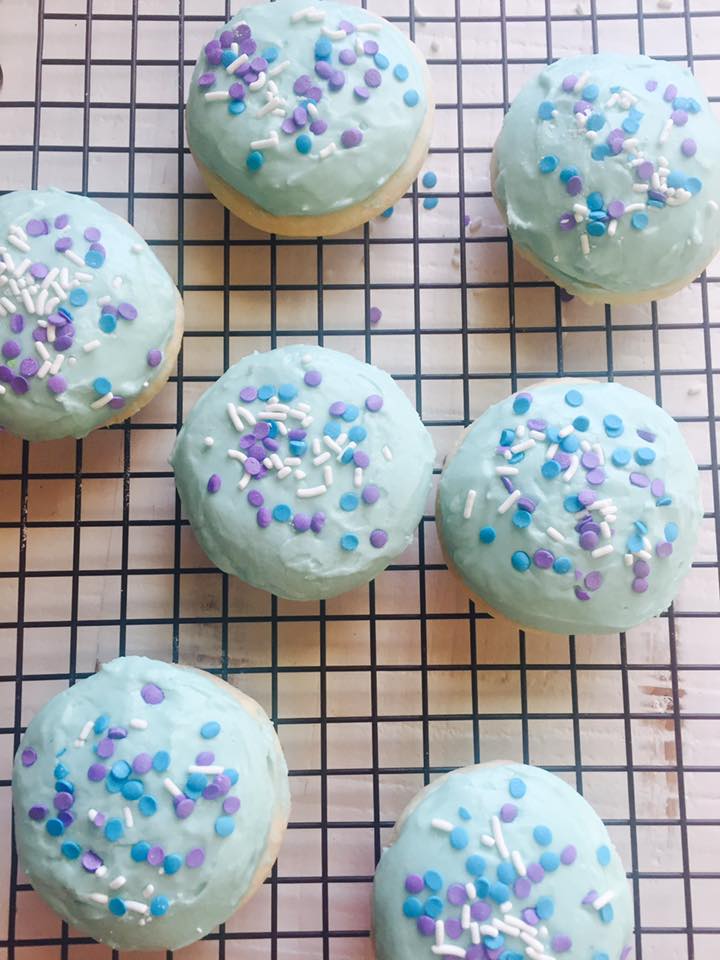 Copy Cat Easter Lofthouse Sugar Cookies - Keat's Eats