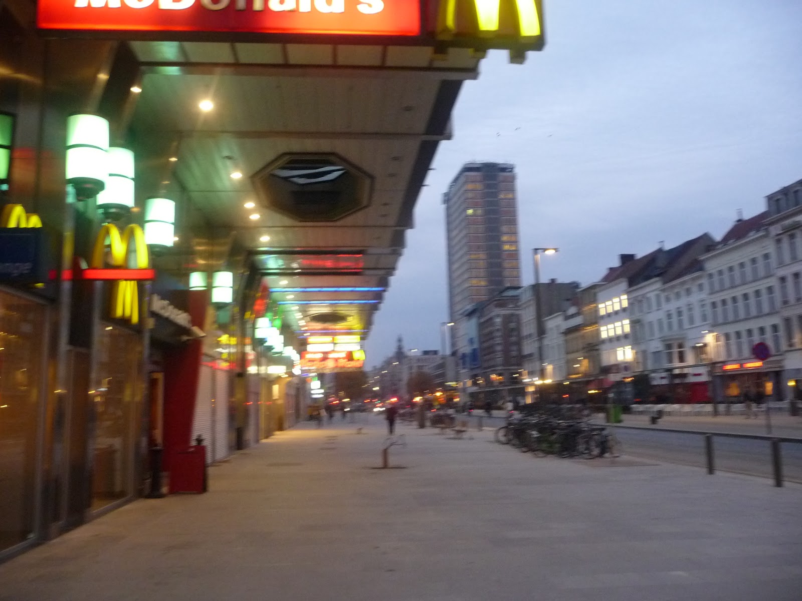 OASE 2: ANTWERPEN - "Amarant"- "Edward Hopper"-23/10/2012