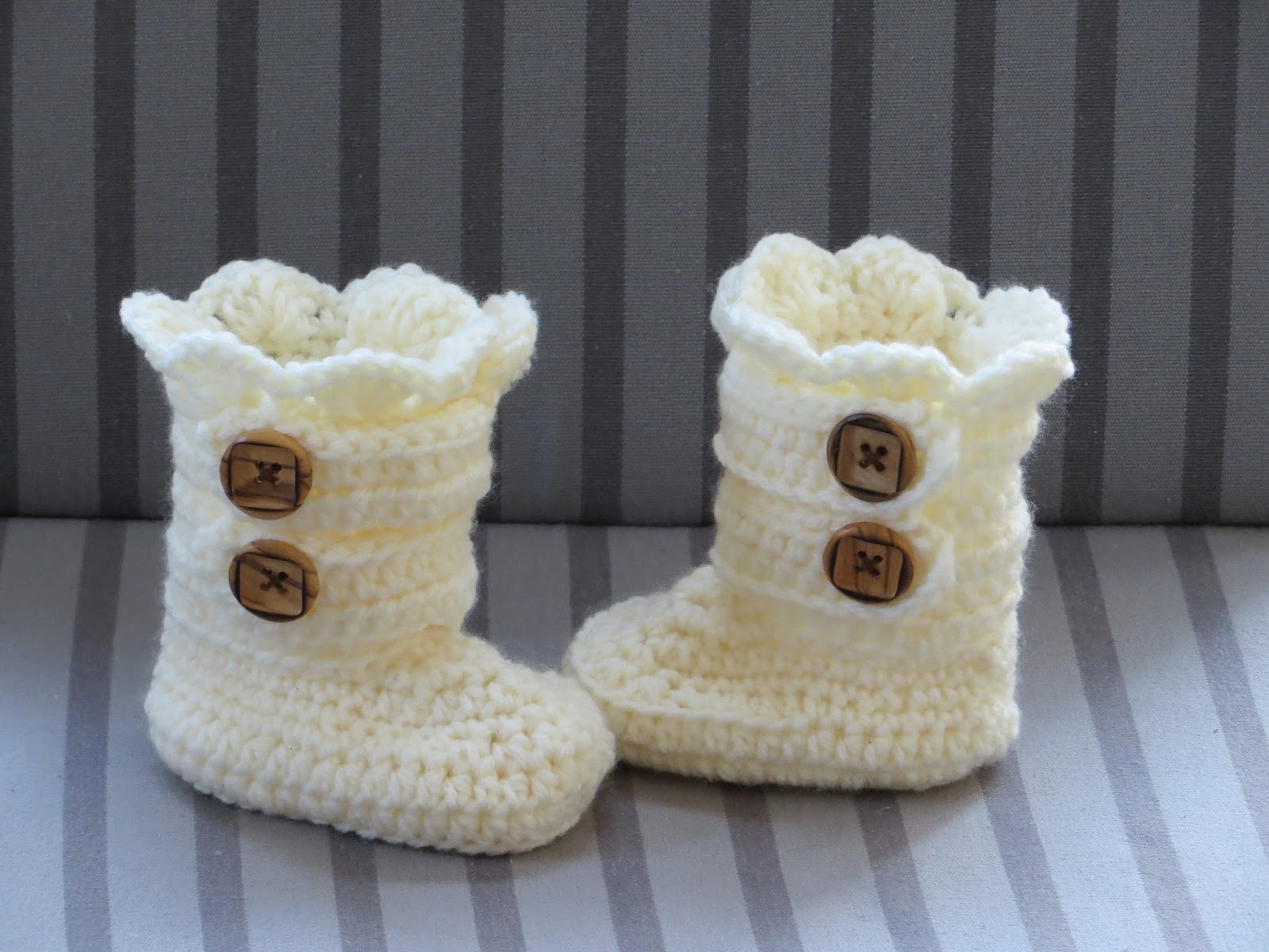 Classic Snow Boots Crochet Pattern for Baby ( pdf pattern ) in 4 sizes ...