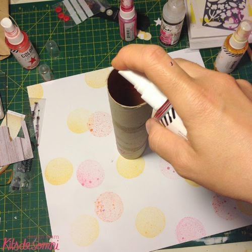 Homespun Scrapbooking: TUTORIAL: SPRAY MISTS - De"MIST"ify