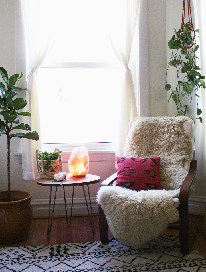 FOXTAIL + MOSS: Mineralogy 101 // Himalayan Salt Lamps