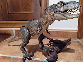 El Blog de Bahia: Re Repaint: T.Rex "Rexy" Jurassic World Fallen ...