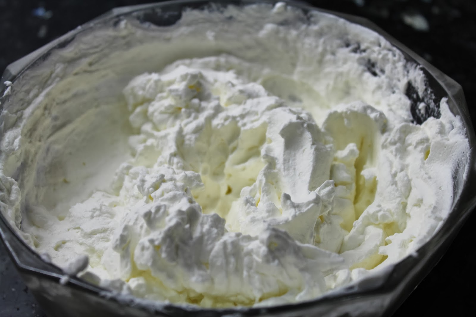 Miss Cereza: Receta: Nata montada casera