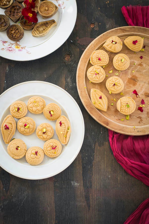Mix and Stir: Nolen Gurer Sandesh ( Cottage Cheese Fudge with Date Palm ...