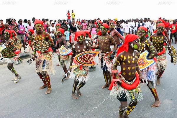 Carnaval Em Luanda - Miss Luna