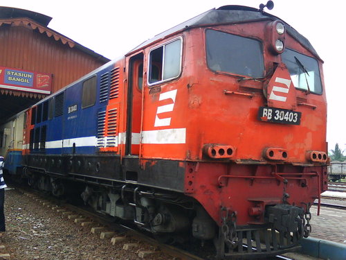 Edan Sepur Indonesia: BB304