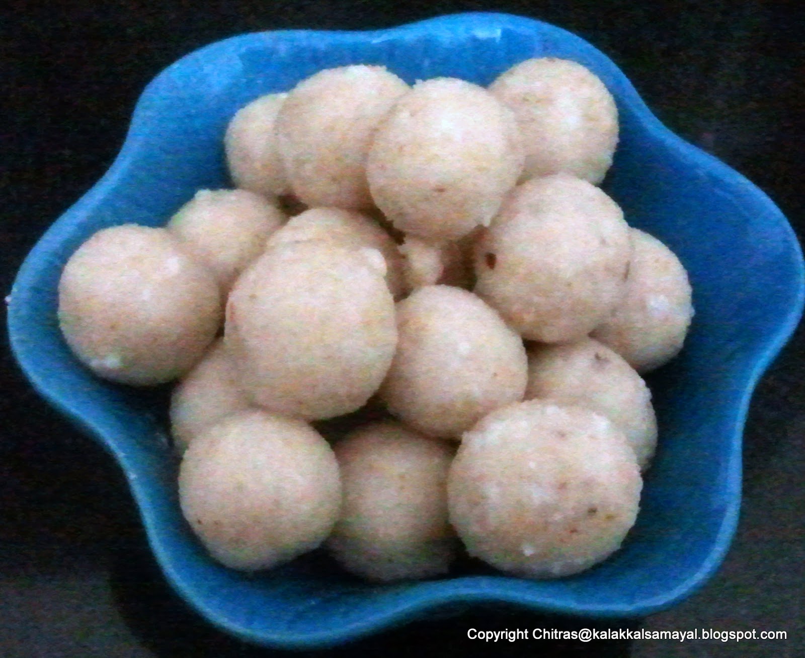 kalakkalsamayal: Neer Kozhukattai