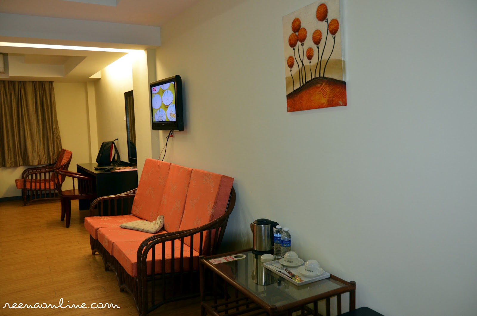 Reena's Online: Hotel Melang Inn