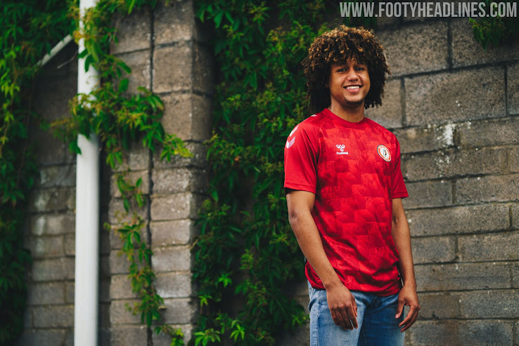 Adidas Rip-Off? Bristol City 20-21 Hummel Pre-Match Collection Revealed ...