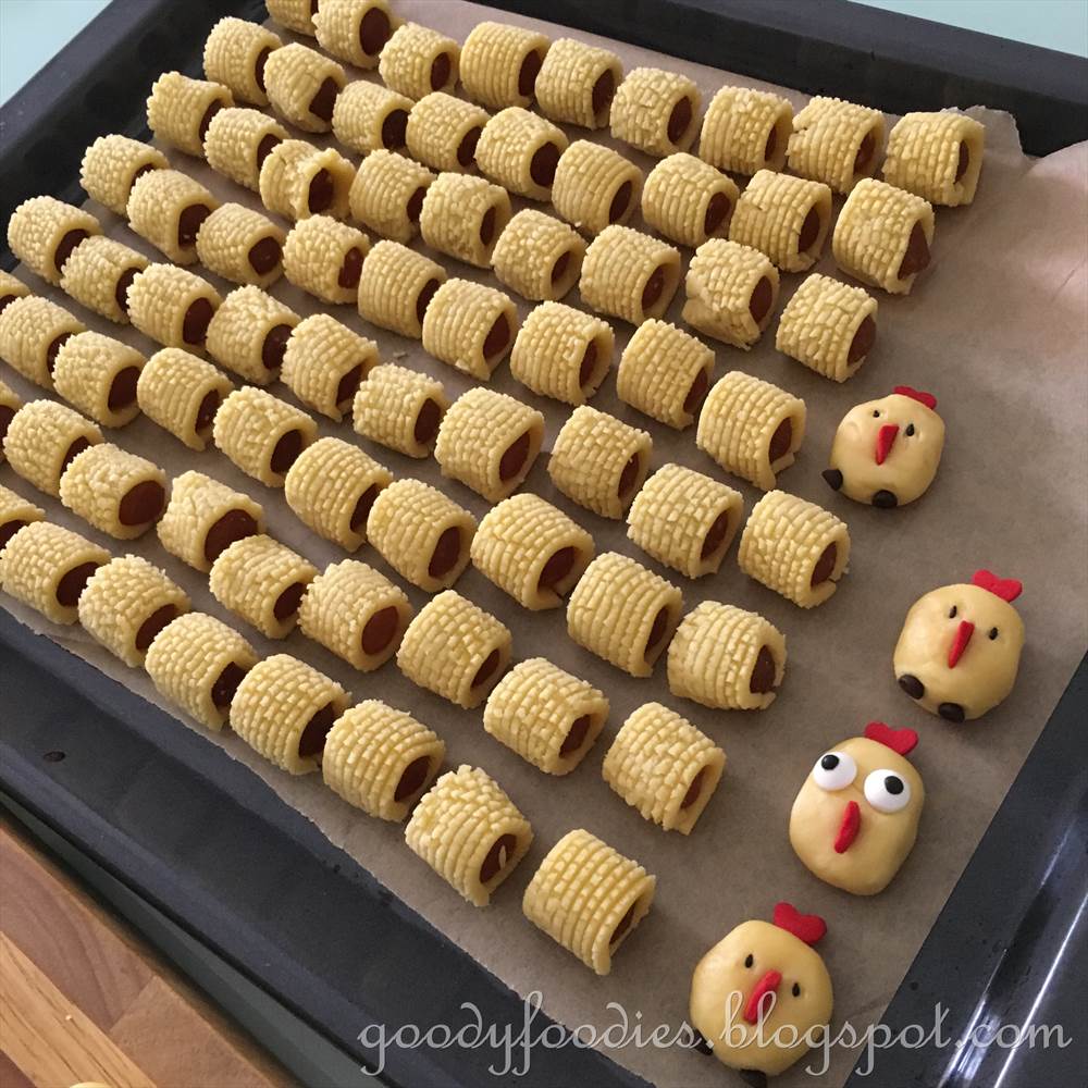 GoodyFoodies: Rooster Pineapple Tarts and Bak Kwa for Chinese New Year