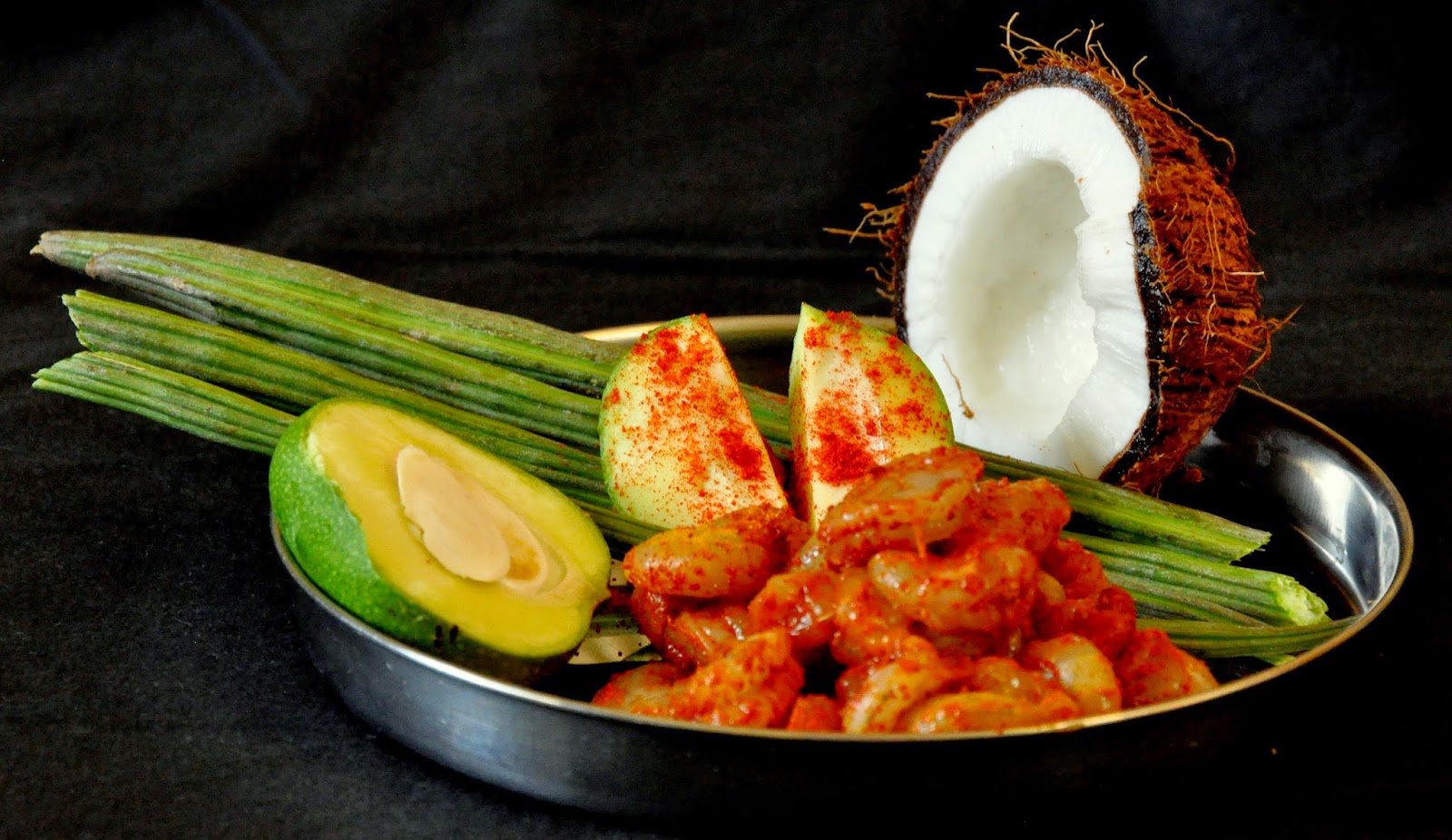 alka's travel and food bowl: Kairi Sangat Jhinga Shenga (Raw Mango with ...