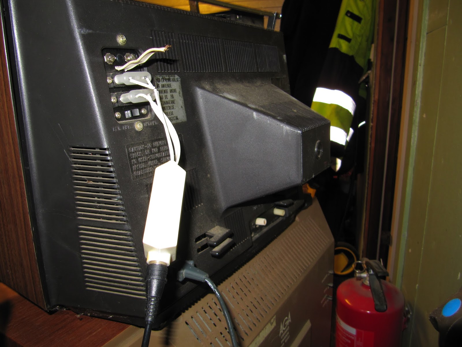 Tjock-TV: Hitachi TU-75-301