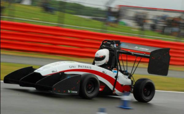 Διυλιστήριο: Φοιτητές του Παν. Πατρών εξελίσσουν το πρώτο ηλεκτρικό ...