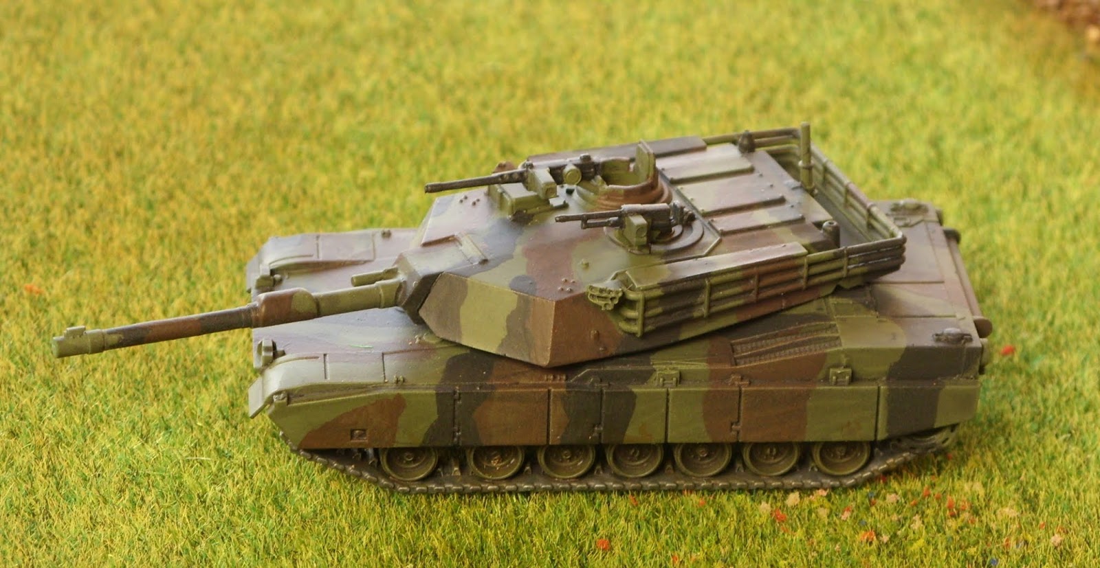 WORLD WAR 2 MODELZONE: 1:100 US Tanks For TANKS The Modern Age