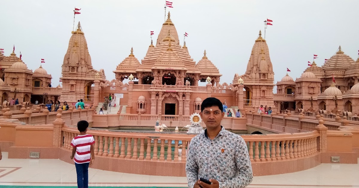 Dr. Nitin's Compass: Navigating Mapless Journeys: Nilkanth Dham ...