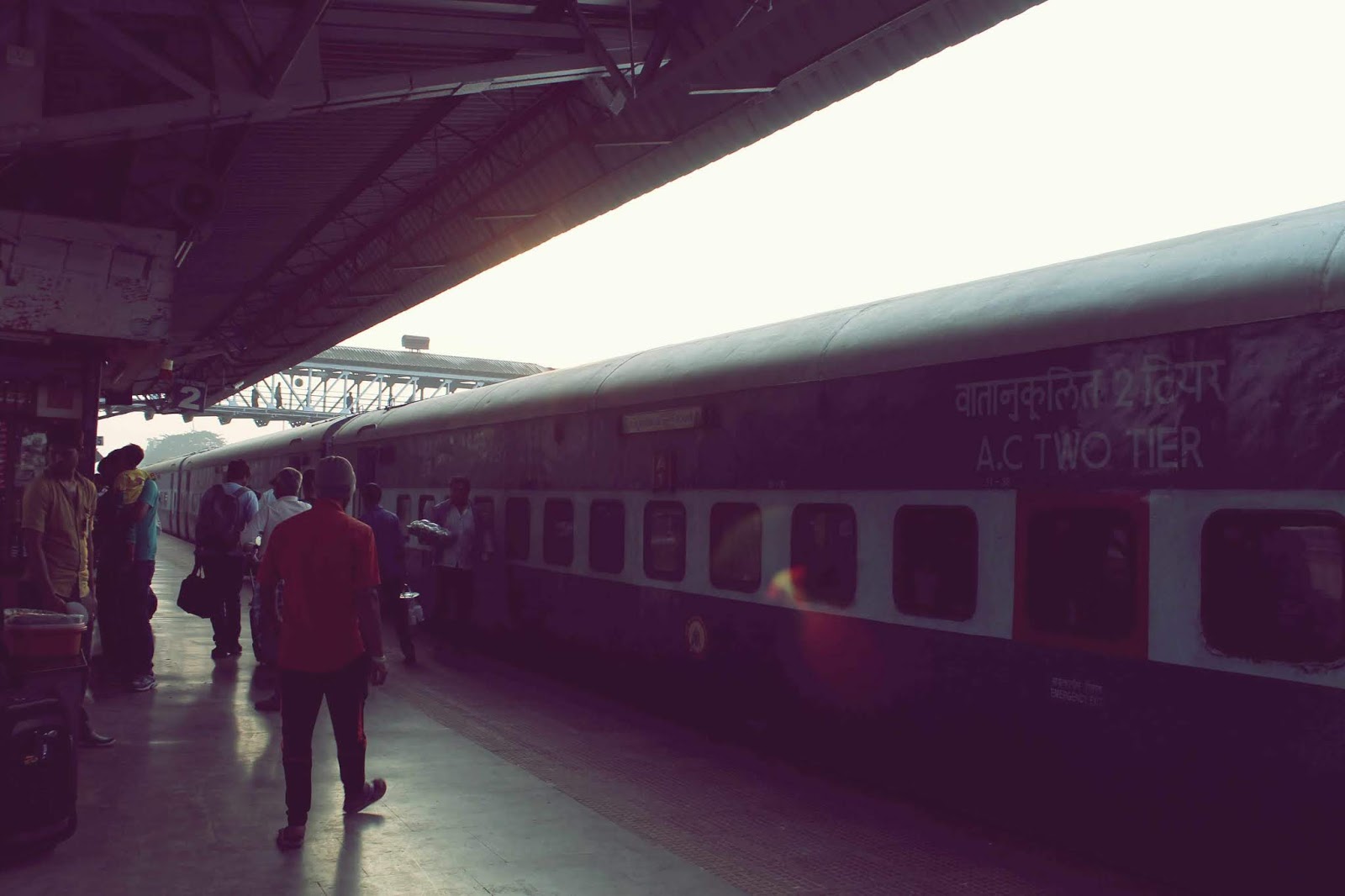 Tinza’s Tiddley-Bits: {postcards from India-overnight train to Goa}
