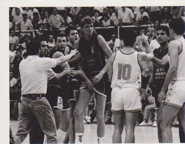 Bujacocesto: Diez motivos para adorar a Jiri Okac