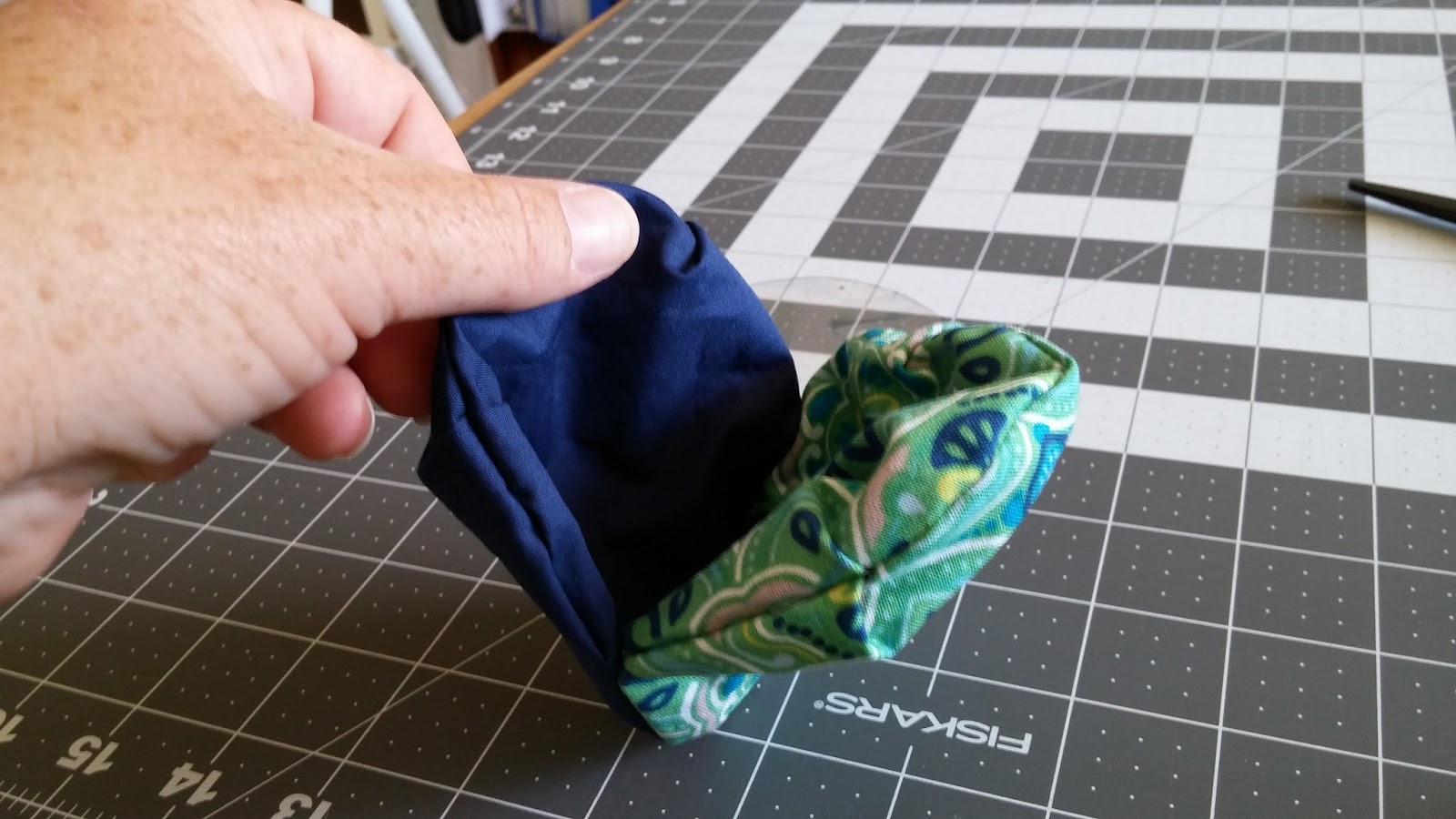 PJ's Crafty Creations: Coin Purse by Nelda Brown