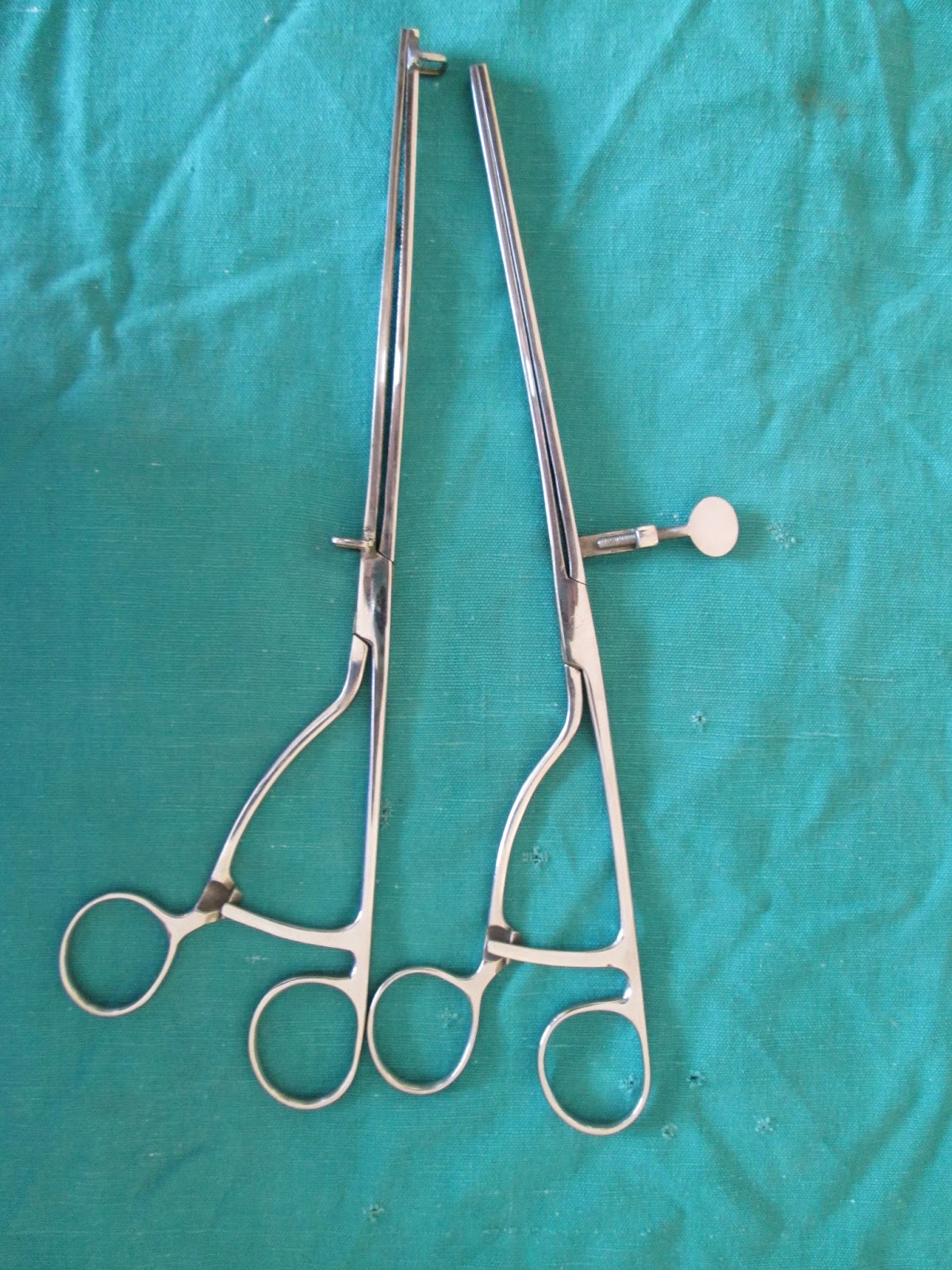 Gandhi Medical College: Surgical Instruments : Retractors and Clamps