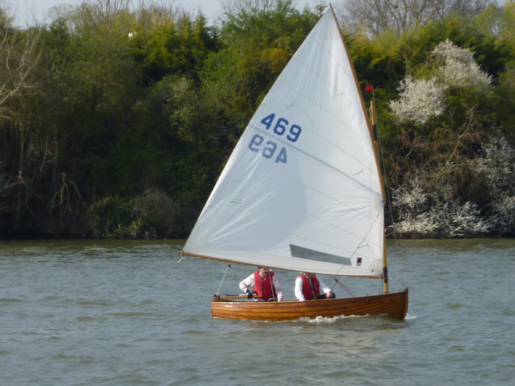 Dinghy 12 Pieds International: Le 2ème essai / Second trial