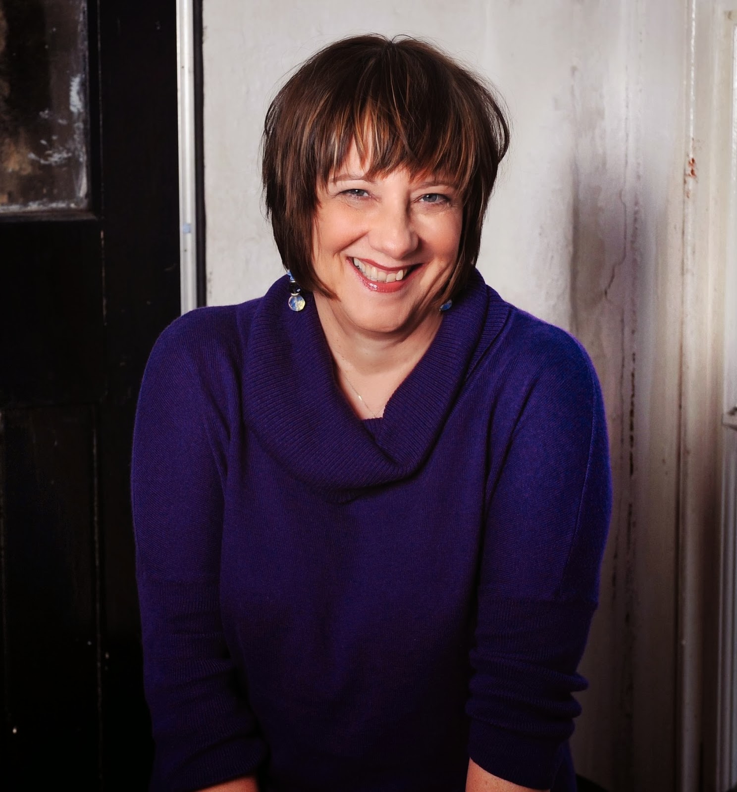 My Bookshelf: NYT best-selling thriller: The Sound of Broken Glass by ...