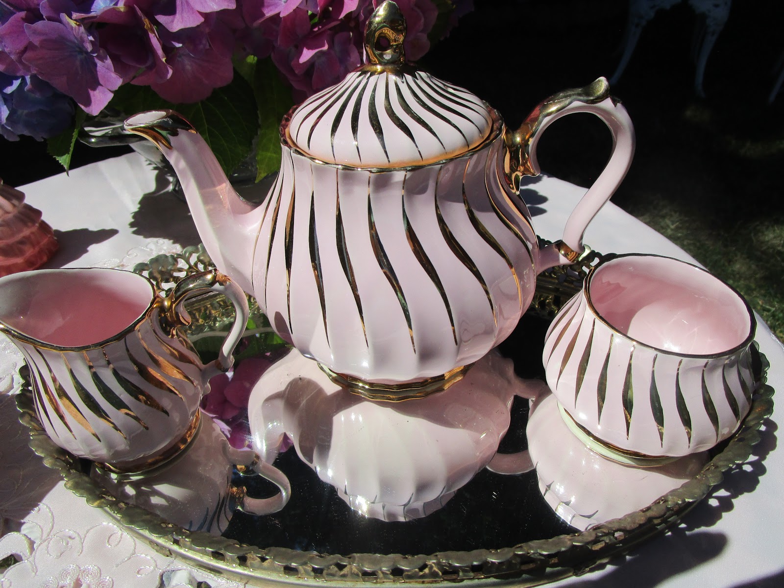 Karen's Cottage and Castle: A New Pink Tea Set