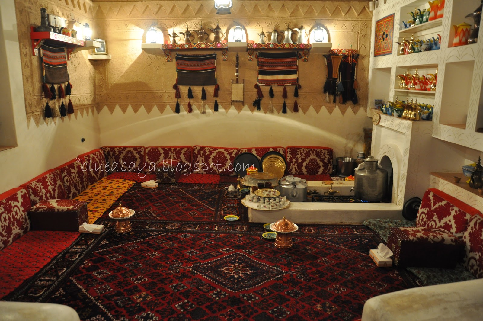 Blue Abaya: Al Qaryah Al-Najdiya-The Najdi Village Restaurant