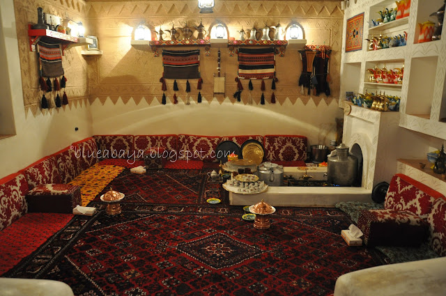 The Najdi Village Restaurant in Riyadh - Blue Abaya - Explore Arabia