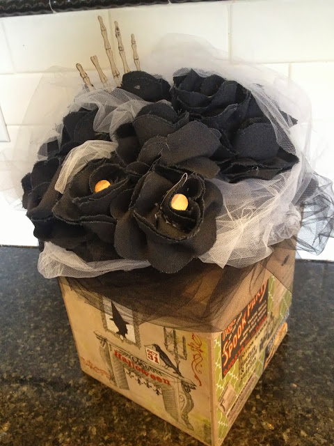 Pinkapotamus: Creepy Fabric Flower Bouquet