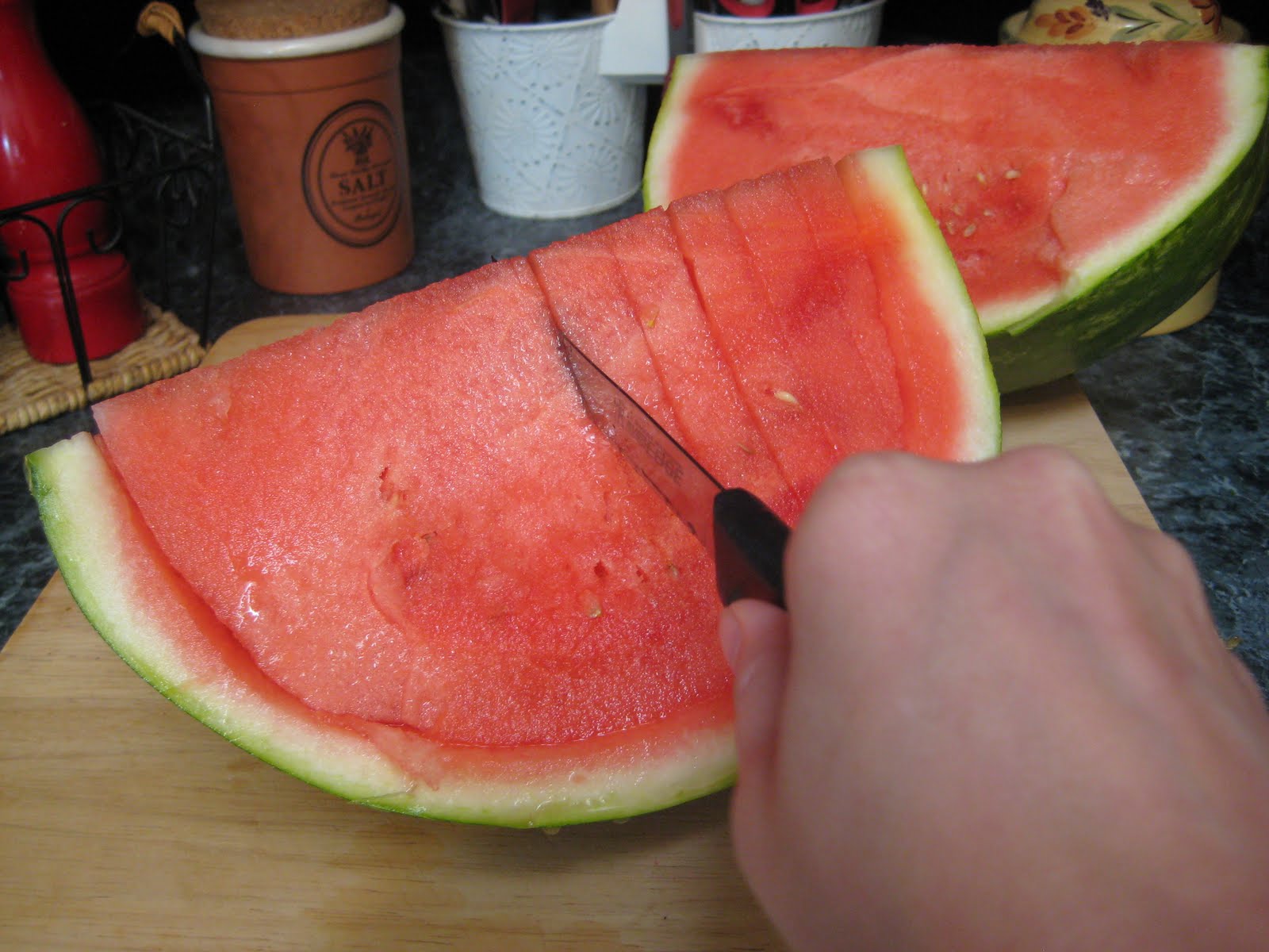 How to Slice a Watermelon Perfectly - Mom 4 Real