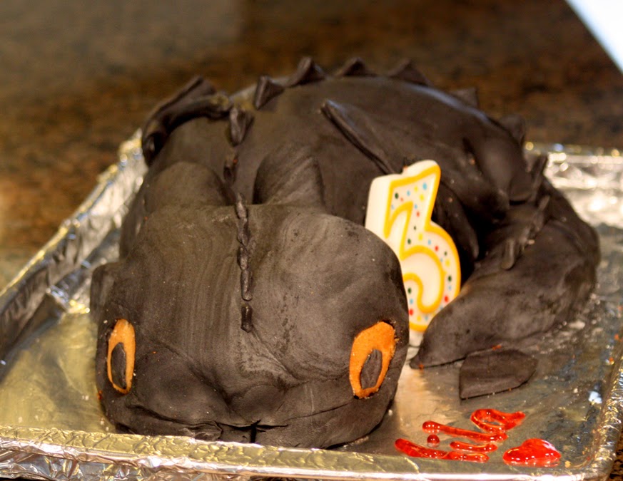 Finnfactor design: Toothless Dragon Cake