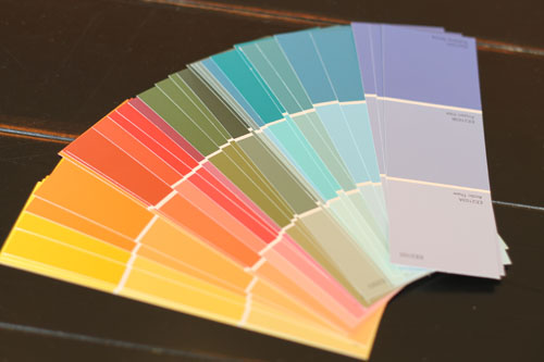 Hardly Housewives: Guest Post: Paint Chip Notebooks