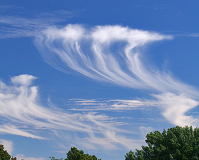 Cliff Mass Weather Blog: Stunning Cloud Photos and Falling Ice Crystals