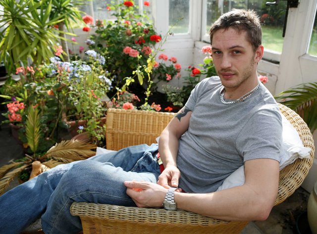 Tom Hardy Rus: Tom Hardy, his father Eduard "Chips" Hardy & dog Max...