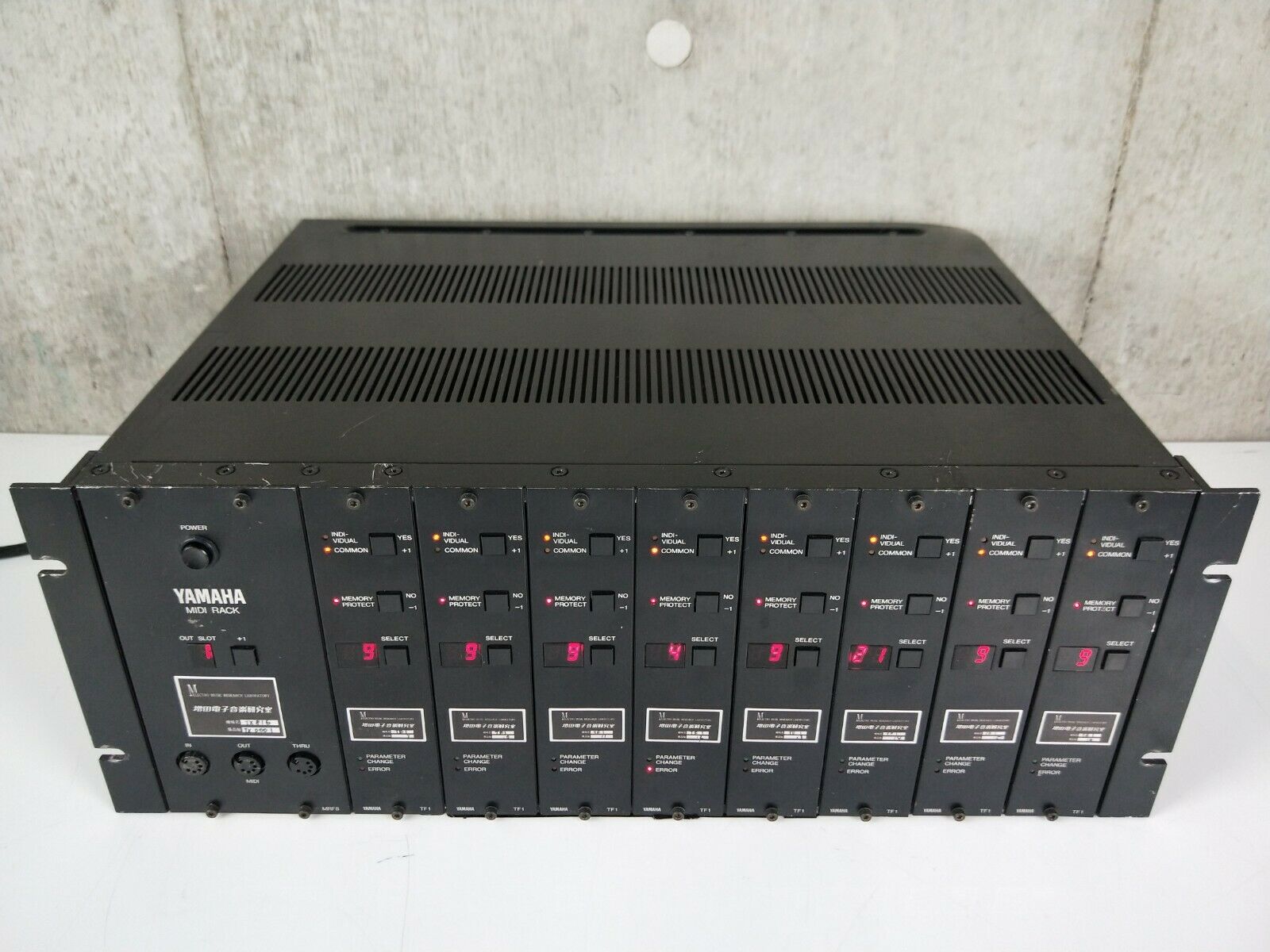 MATRIXSYNTH: YAMAHA TX816 MIDI Rack Synthesizer SN 3845